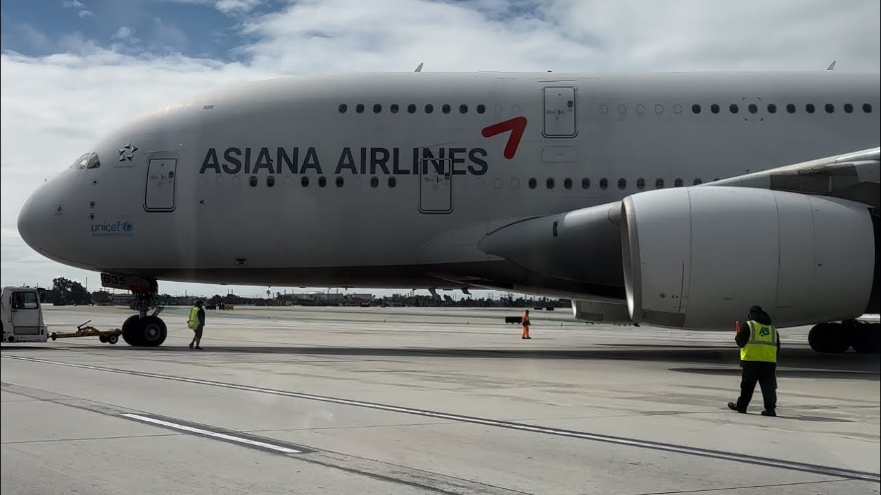 Asiana Airlines Airbus A380 push back😱 #fyp #for you r - YouTube