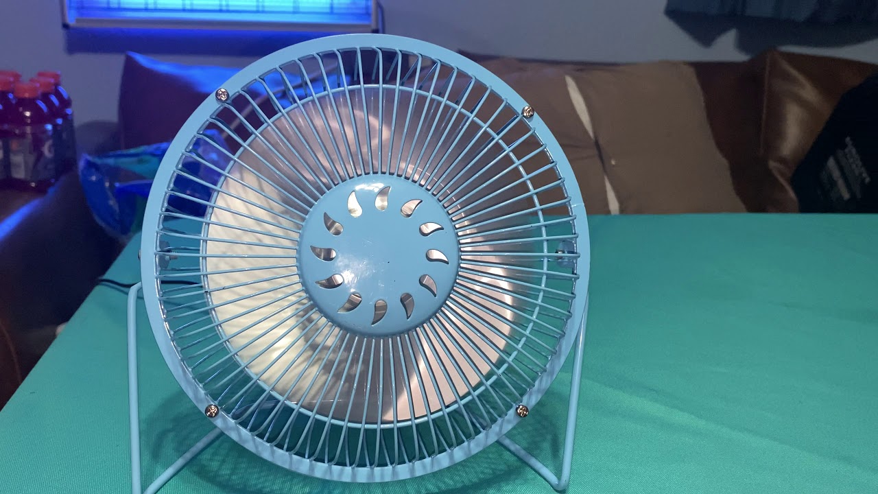 7 INCH USB FAN Blue - YouTube