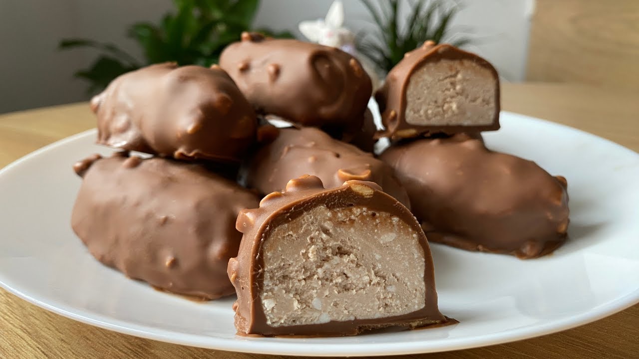 Surprise Your Loved Ones with Chocolate Quark Cheesecakes with Peanut ...