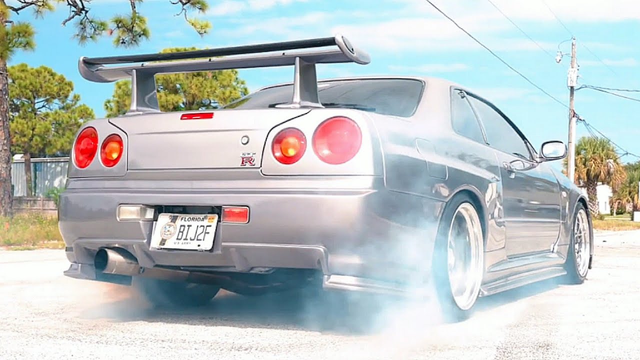 NISSAN SKYLINE R34 BURNOUT "BEST EPIC COMPILATION" - YouTube