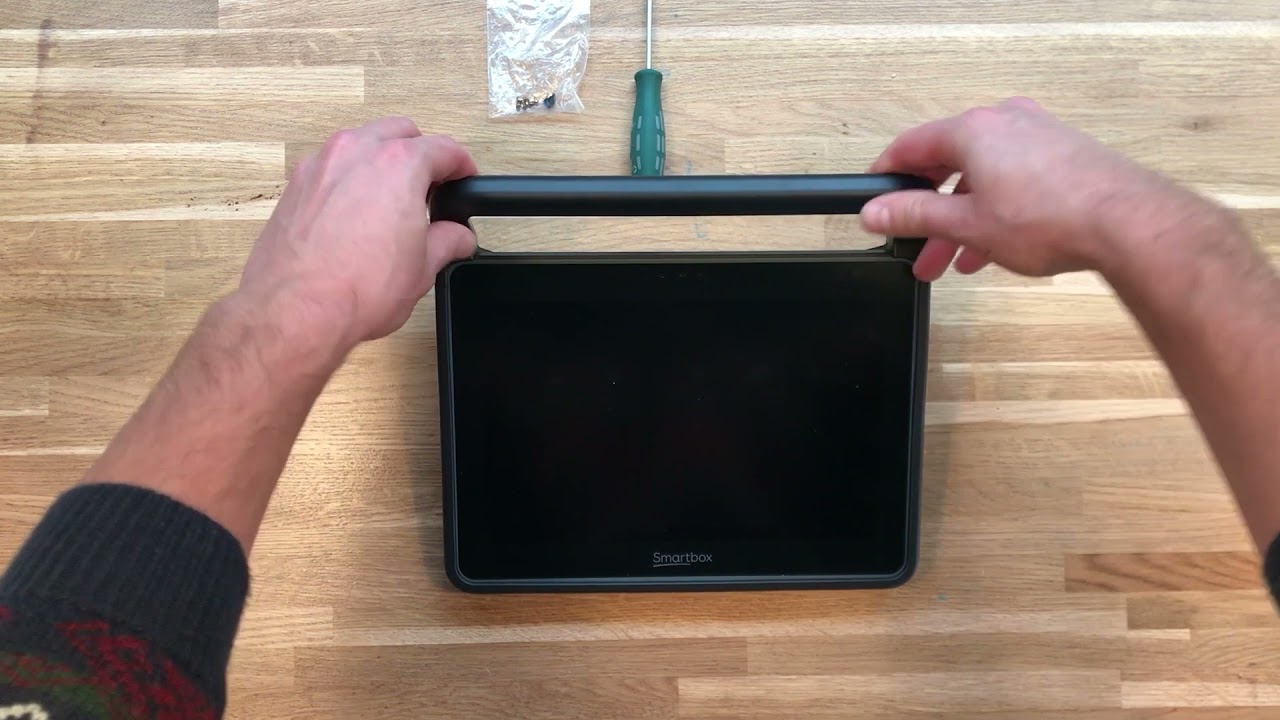 Installing the Grid Pad 10s Tough Cover - YouTube