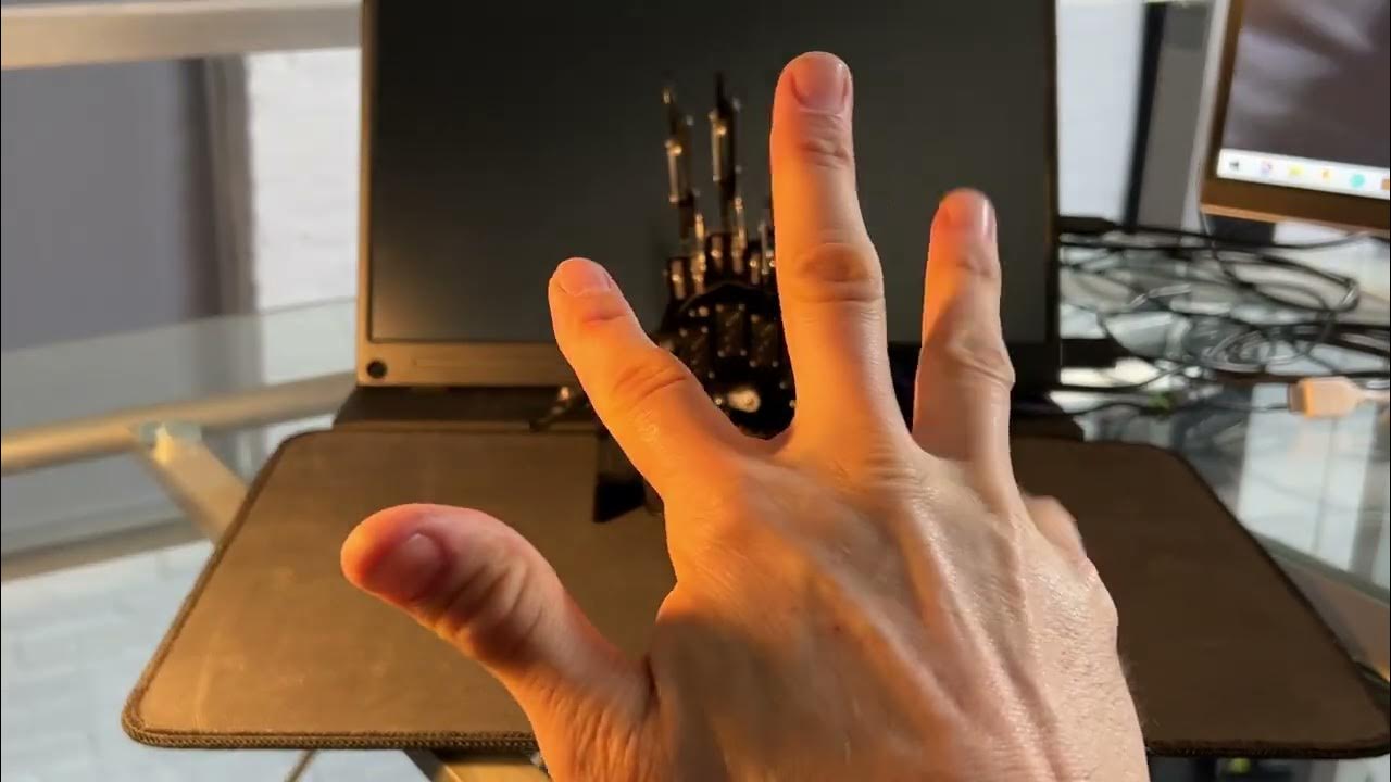 Computer Vision Robot Hand Using Mediapipe - YouTube