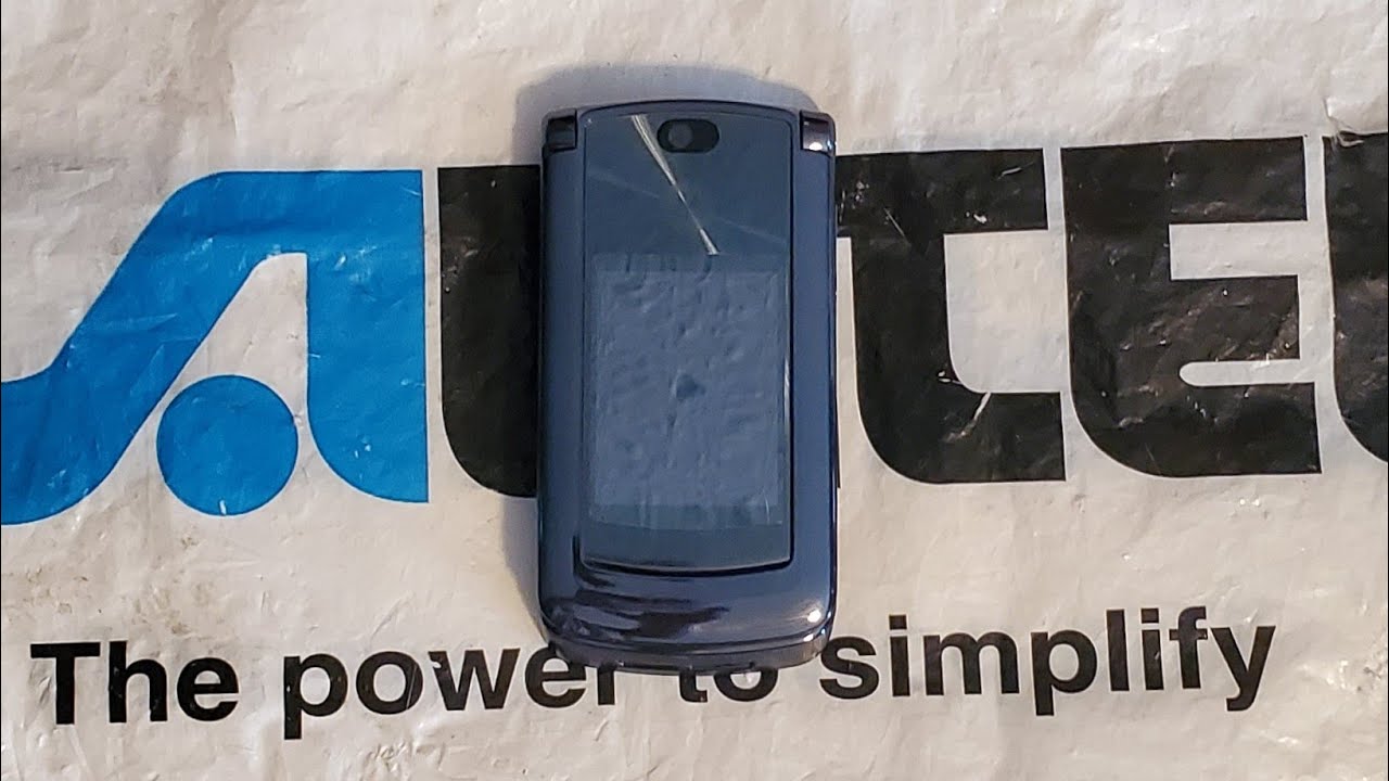 Alltel Wireless Motorola Razr 2 V9M - YouTube
