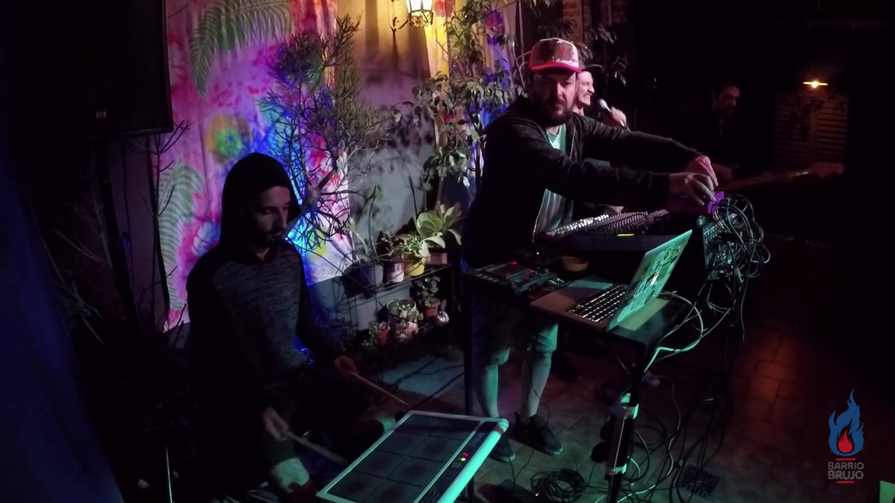 THE SOUNDCLASH ARMY - Warning (en vivo en Barrio Brujo - 2019-11-03 ...