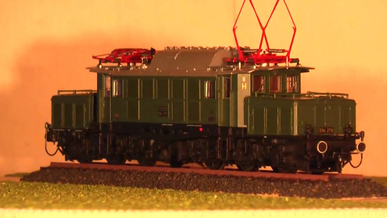 Baureihe E 94 Roco ( E94 279 DRG ) 1/4 - YouTube