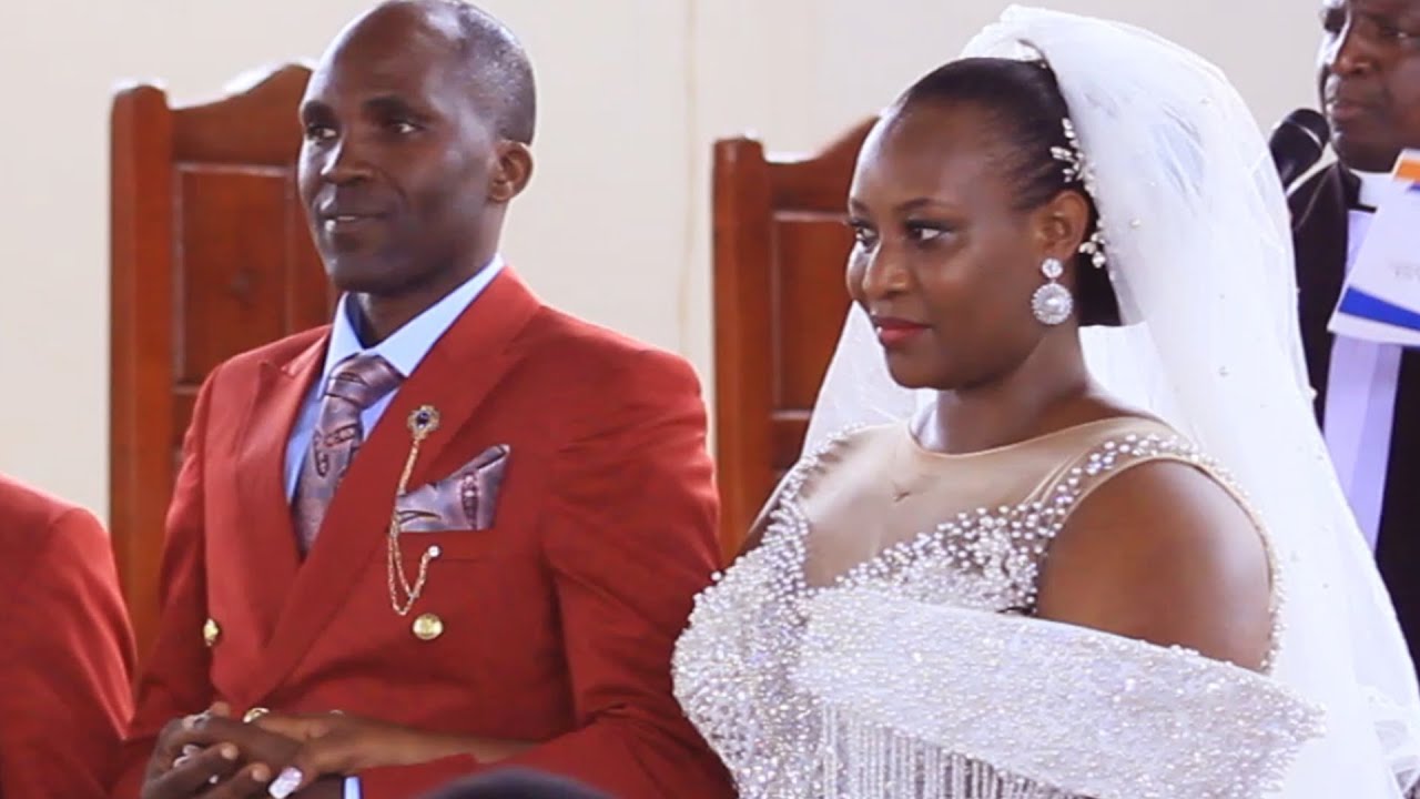 AMOS MUSHANA WEDDING. "TAATA AKANYEHAKANA" - YouTube