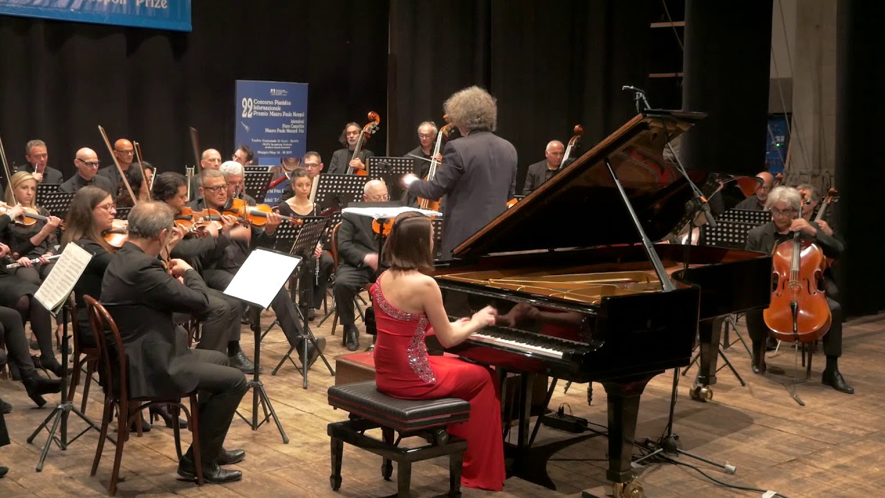 Daria Kiseleva plays Beethoven Piano Concerto n.5 - MPM Competition ...