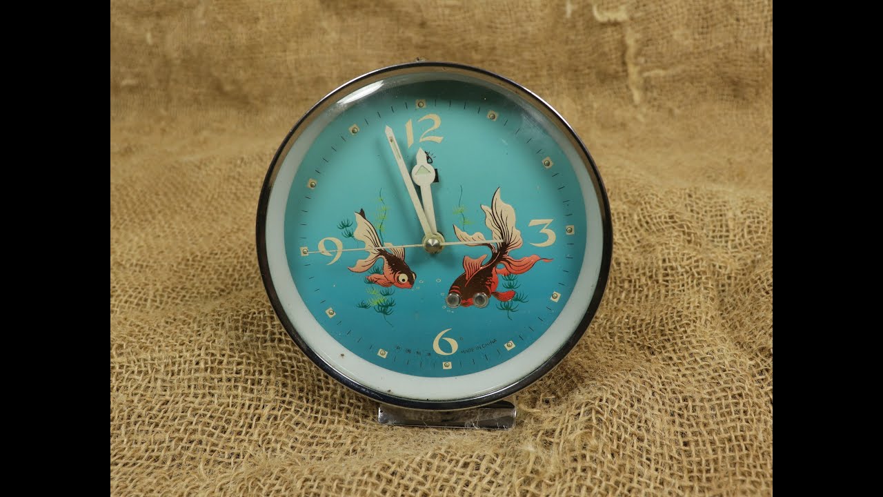 Vintage Animated Fishing Diamond Alarm Clock, Fish's Eye Moving With ...