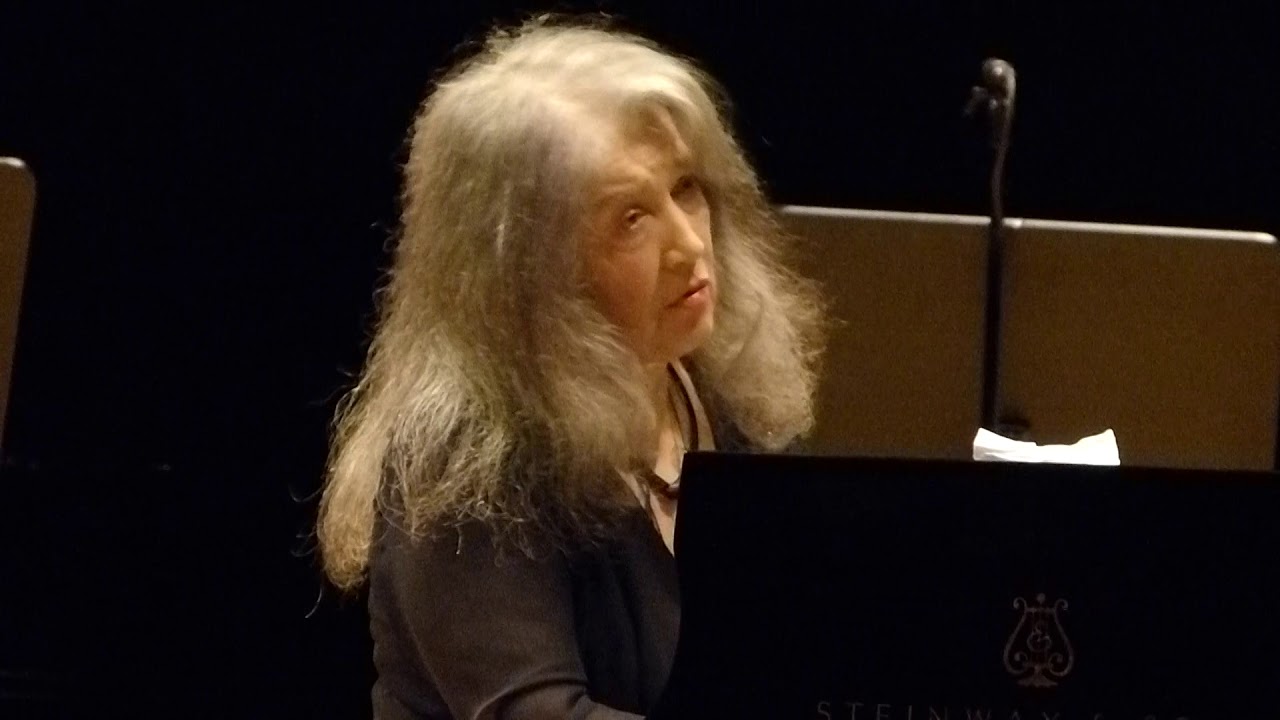 MARTHA ARGERICH: Partita en do menor, BWV 826 (Johann Sebastian Bach ...