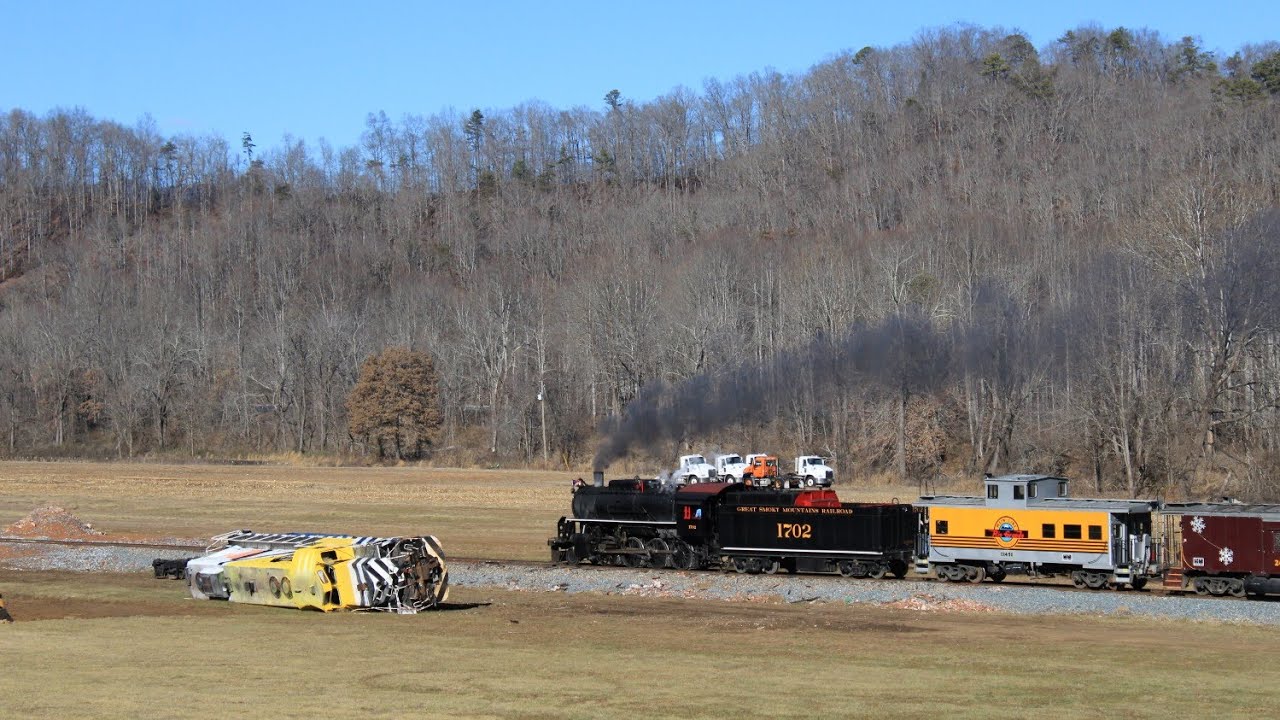 Quick Clip: GSMR 1702 passes by the Mr Beast wreck locomotive - YouTube