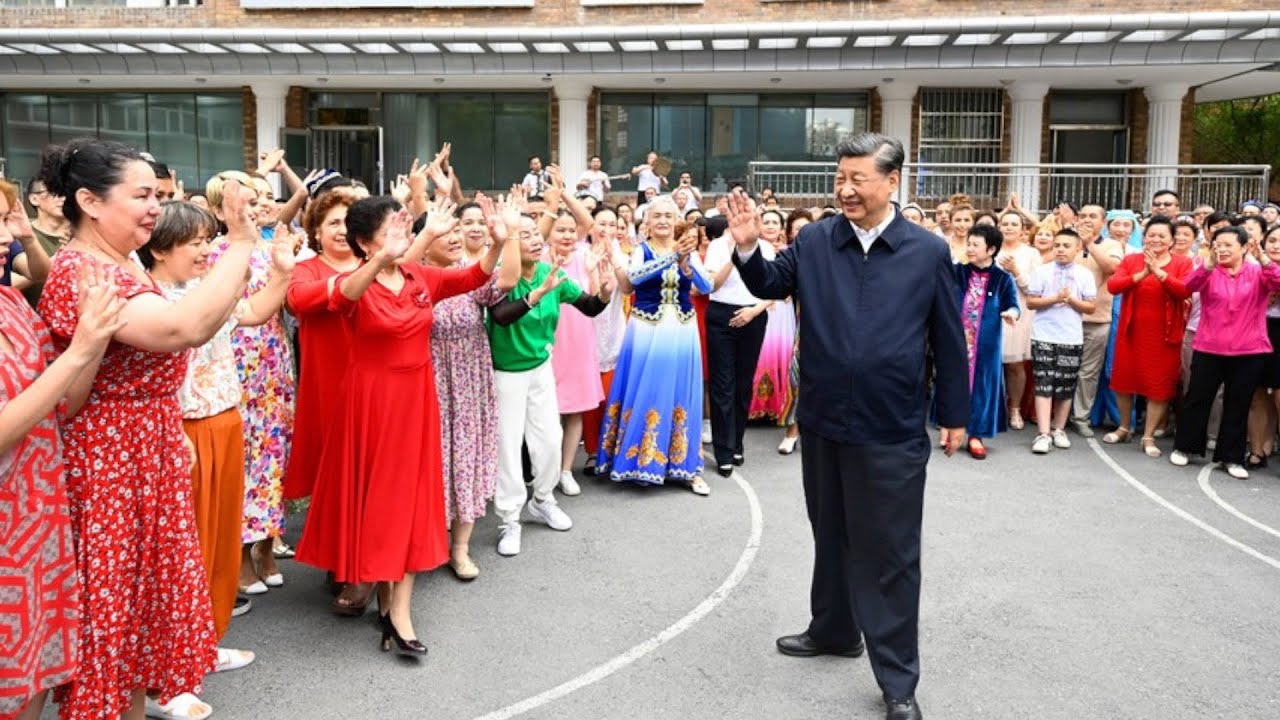 Xi stresses strengthening sense of community for Chinese nation - YouTube