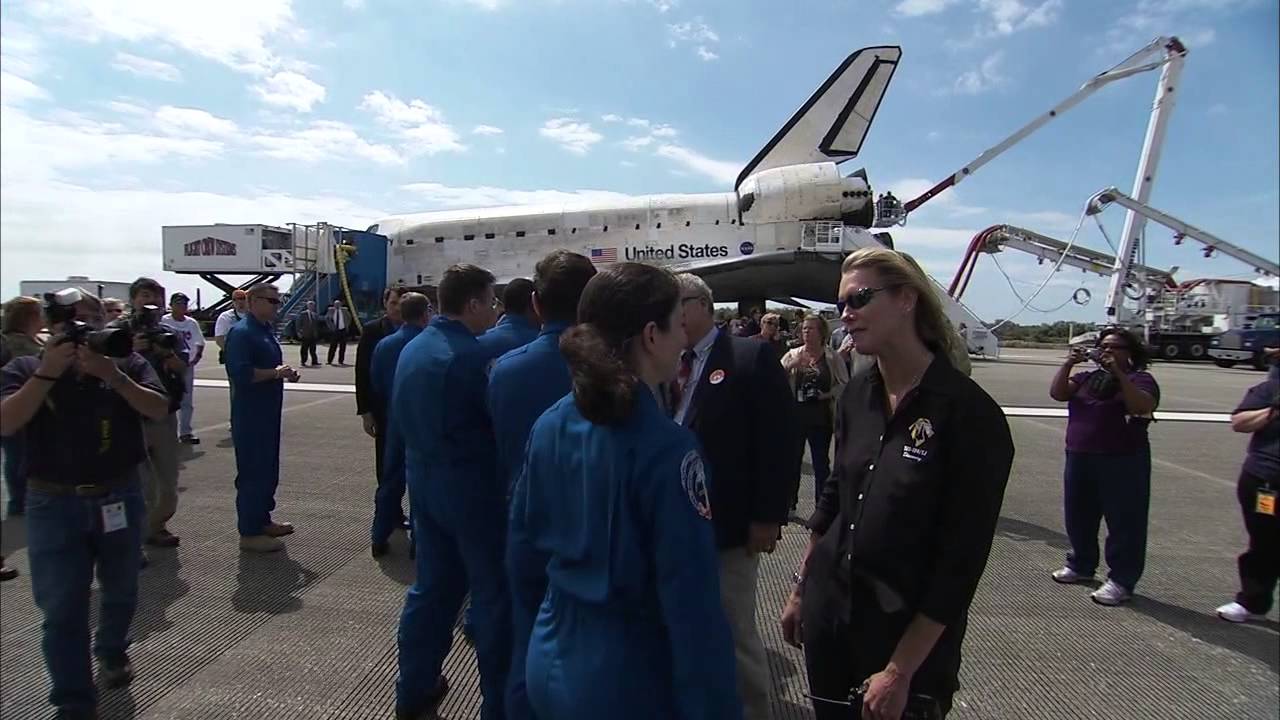 STS-133 Discovery - Welcoming the Astronauts Back - YouTube