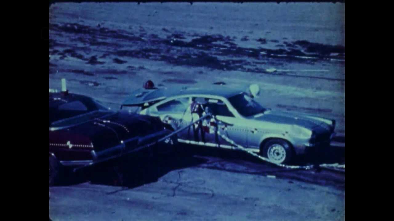 Chevrolet Impala vs Chevrolet Vega | 1971/1972 | Crash Test | NHTSA ...