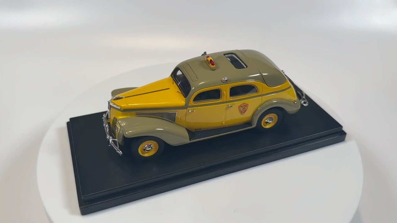 Automodello ONE43 1940/41 Checker Model A Taxi - YouTube