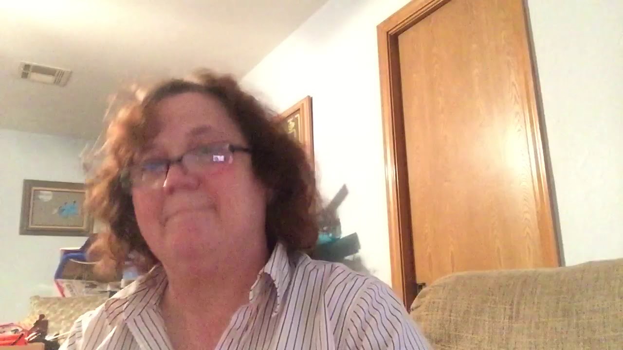 Ms Riddle reads Mary Had A Little Glam - YouTube