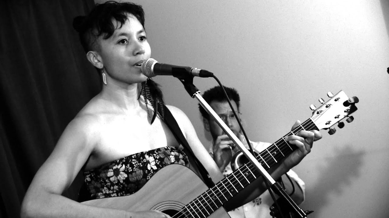 Siobhan Sloane-Seale - Magnolia (original) - YouTube