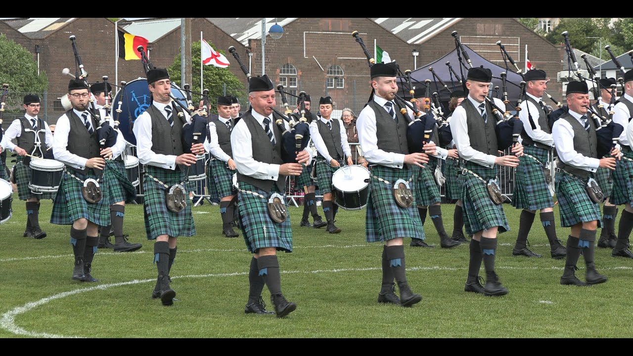 Inveraray and District Pipe Band's first win of 2023 at Gourock - YouTube