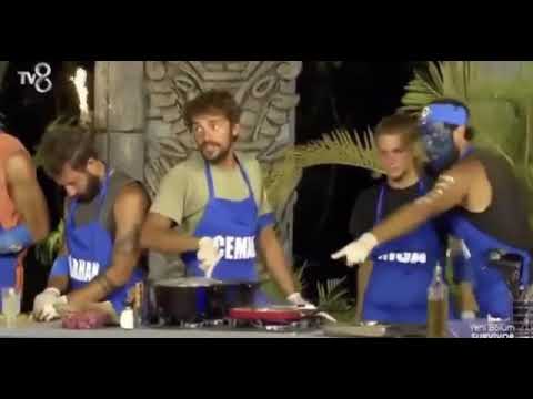 SURVİVOR,CEMAL CAN YEMEK YAPARKEN ŞARKI SÖYLÜYOR