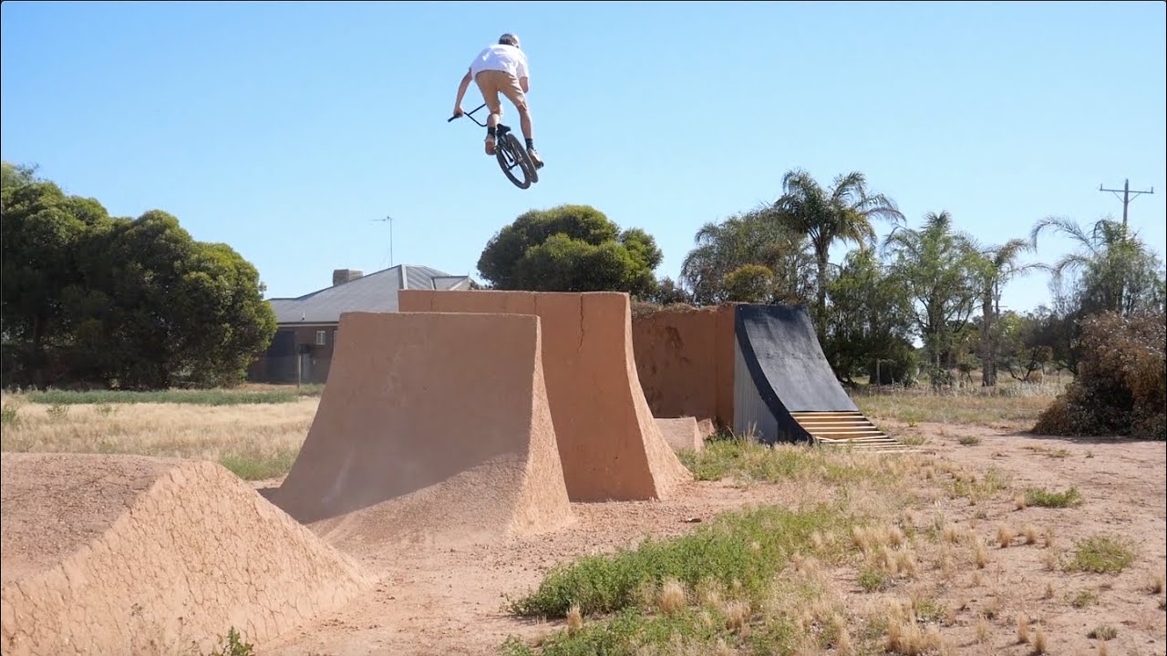 Game Of Bike + Session with Aussie Steez - YouTube