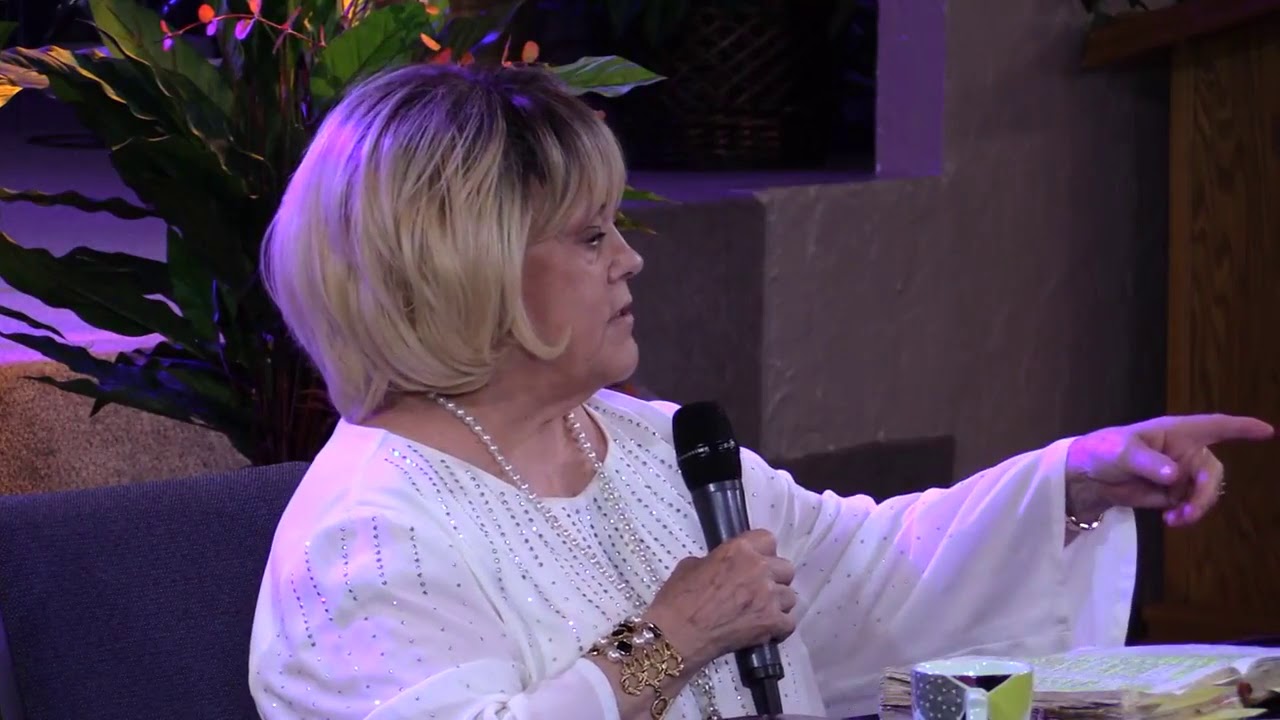 Mary Baxter Shares About Hell at Shekinah Worship - YouTube
