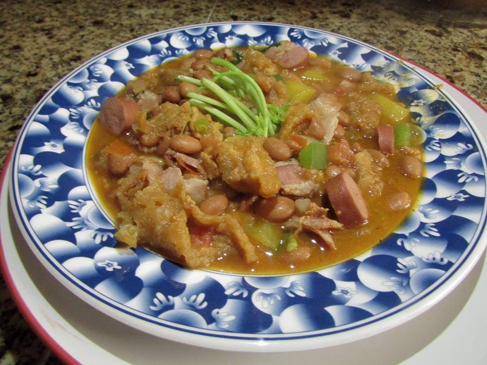 Frijoles Charros / Charro Beans - YouTube