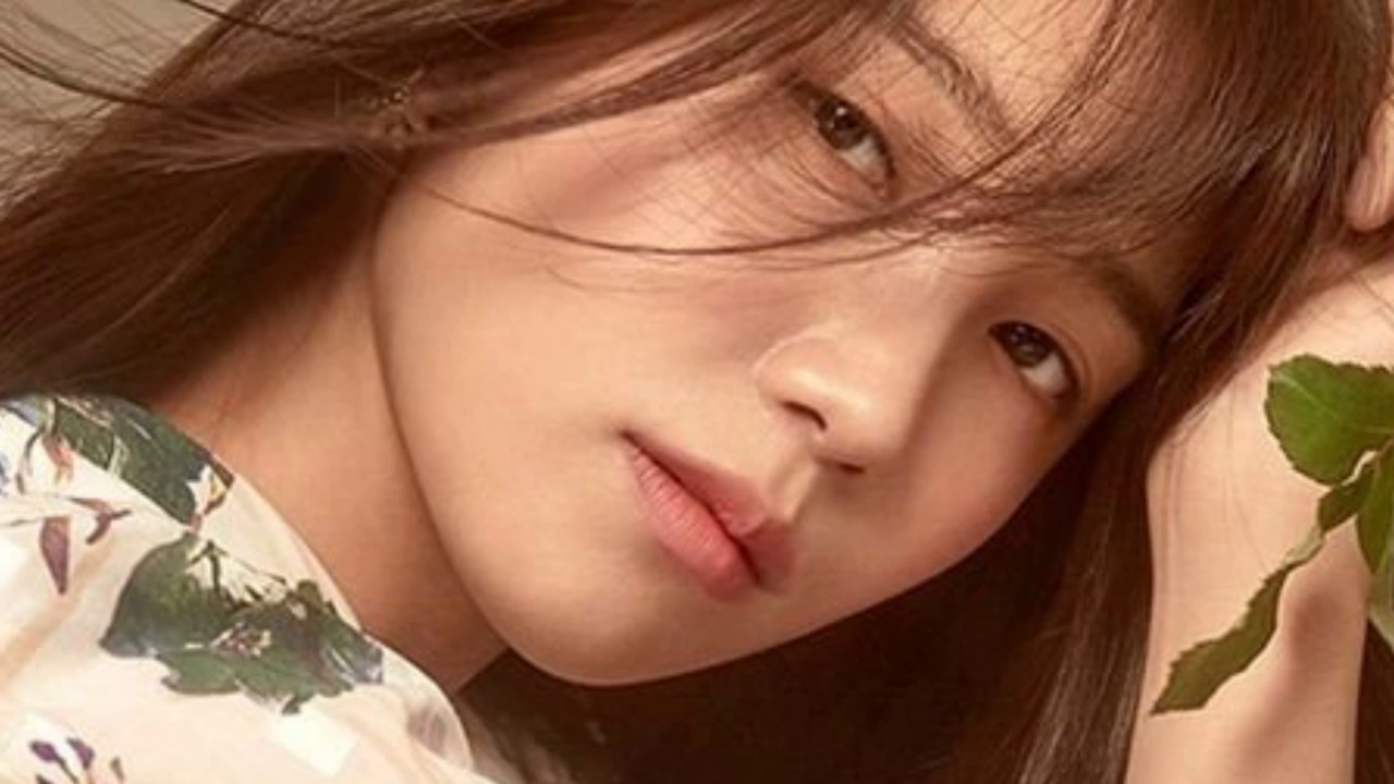 Apink's Eunji Model Perky Youthfulness Magazine 0/1 Creative Book Issue ...