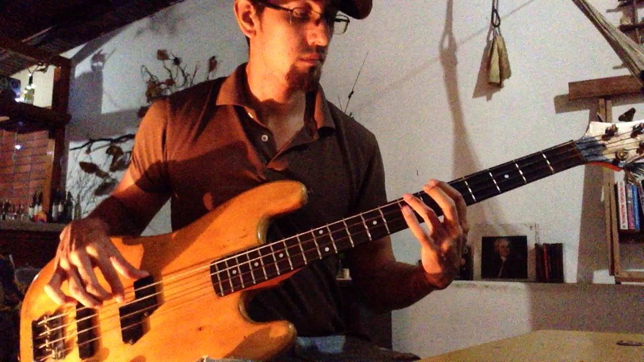 Smooth Criminal - Alien Ant Farm versión (Bass Cover) - YouTube