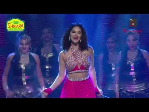 Sunny leone's Live Dance Performance on stage \