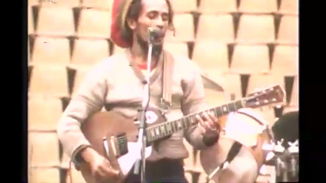 Bob Marley and the Wailers - Three Little Birds (live 1980) - YouTube