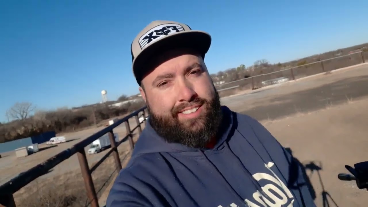 Abandon sand and gravel yard. Wichita Falls Texas - YouTube