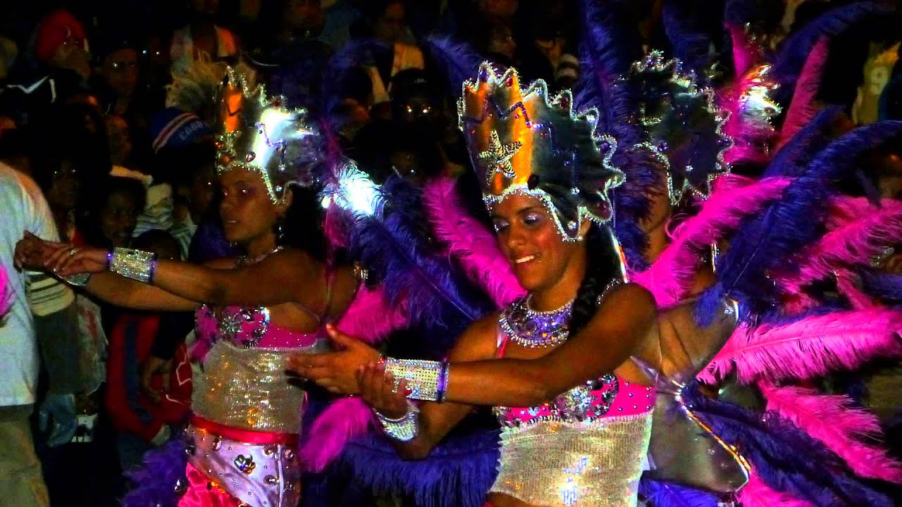 Carnaval de Mindelo Cabo Verde 2013 - YouTube