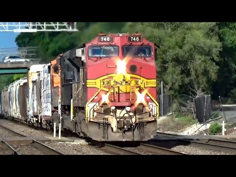 BNSF 746 West In Naperville, IL - YouTube