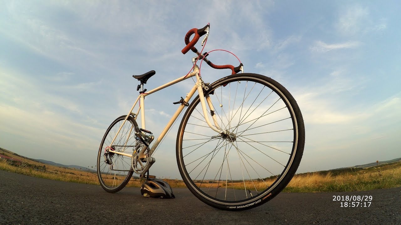 Vintage Bike FAVORIT 1960s Restoration - Timelapse Road Bike - YouTube