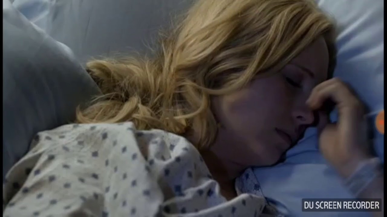 "La partie commence" Katherine tue Caroline 2×01 - The Vampire Diaries ...