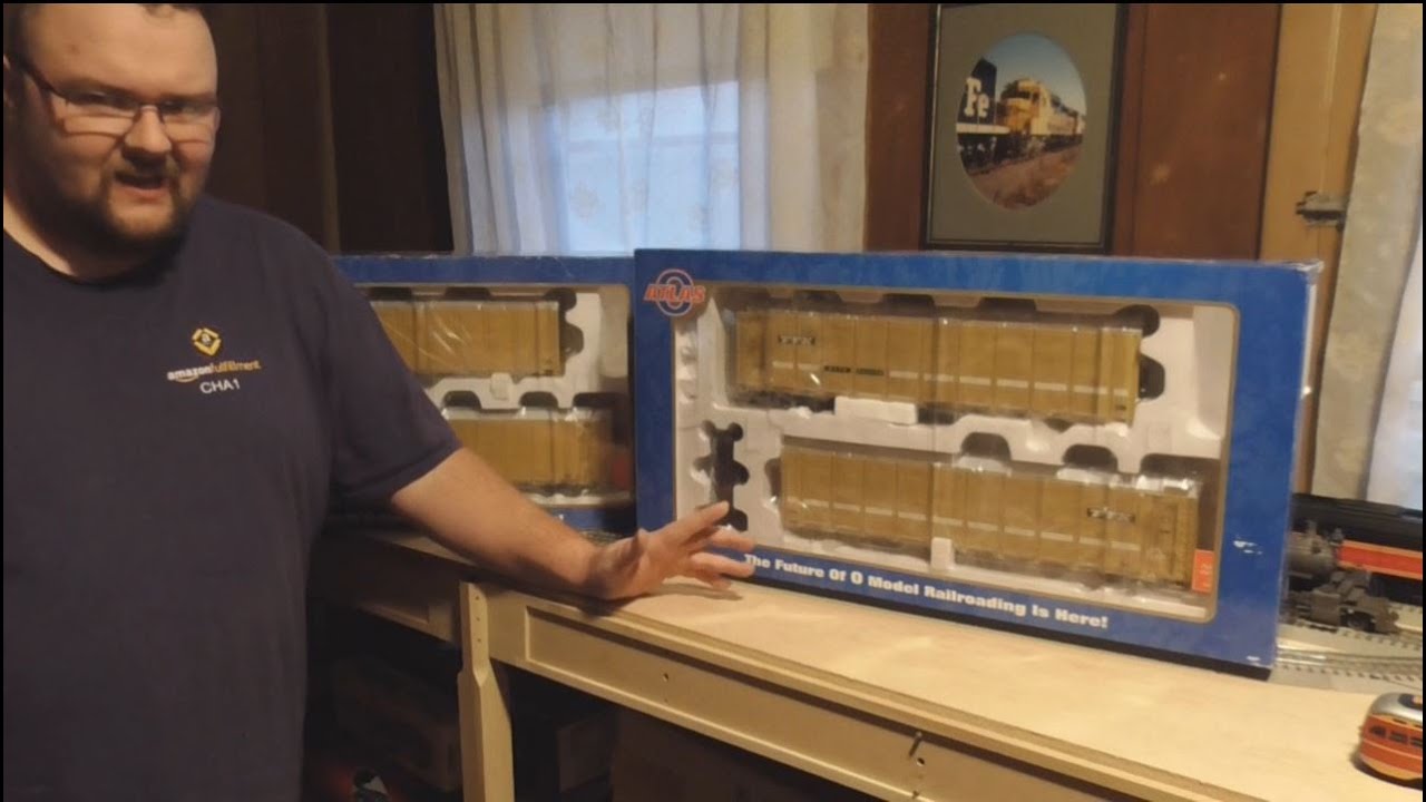 Unboxing Atlas O Articulated Auto Racks 3/13/2020 - YouTube
