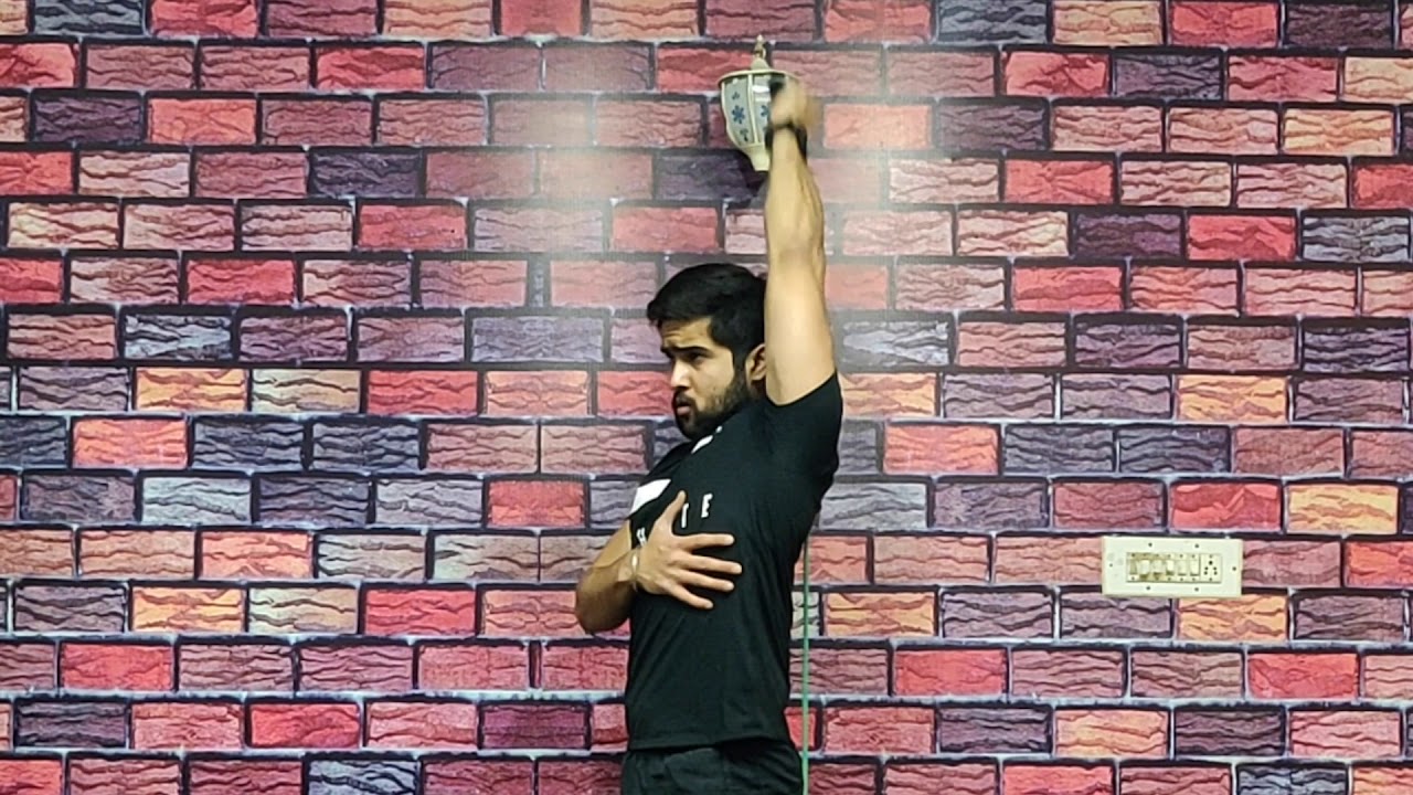 Single-Hand Tricep Overhead Extension (Resistance Band) - YouTube