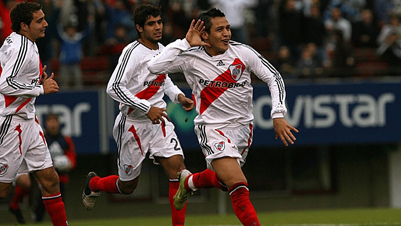CUANDO ALEXIS SÁNCHEZ LA ROMPÍA EN RIVER PLATE... - YouTube