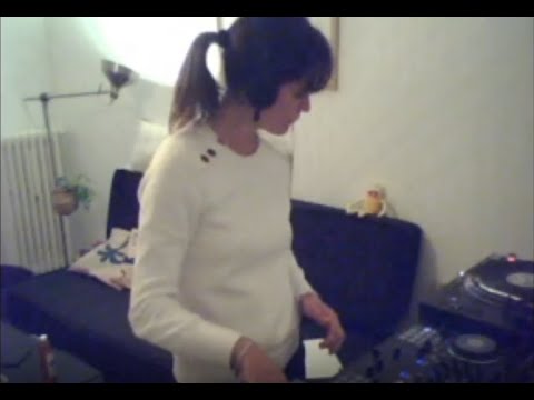 Mel C - Vinyl session: funky feeling - YouTube