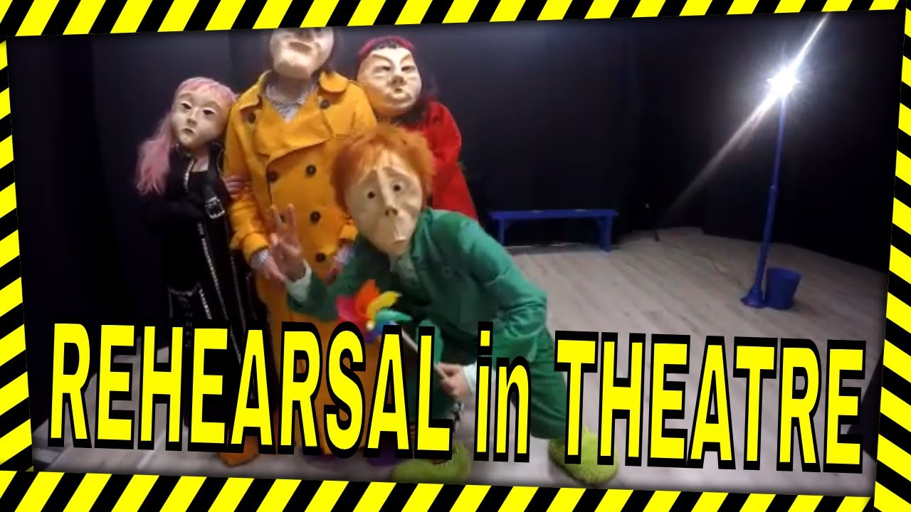 REHEARSAL THEATRE MASK comedy SHOW the art of laugh without words - YouTube