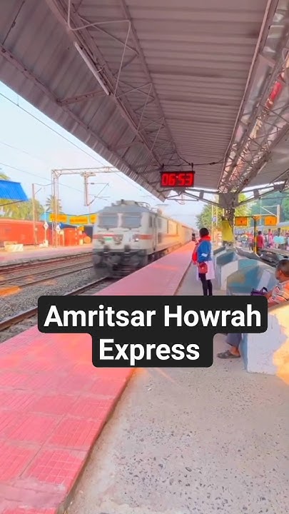(Amritsar - Howrah)//Amritsar Mail Express high speed crossing at 130 kmph #tranding #shorts # ...