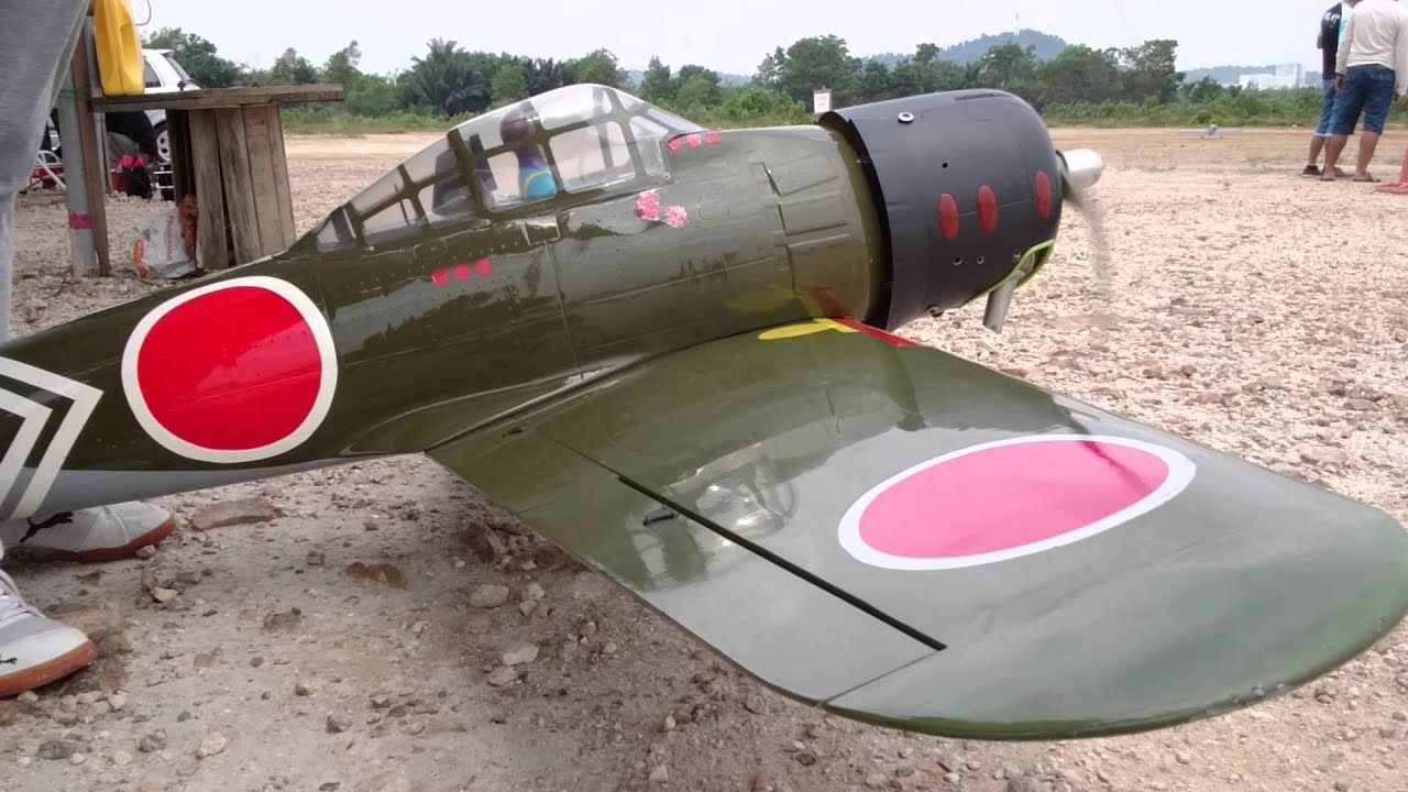 The World Model Mitsubishi A6M Zero 45cc - YouTube