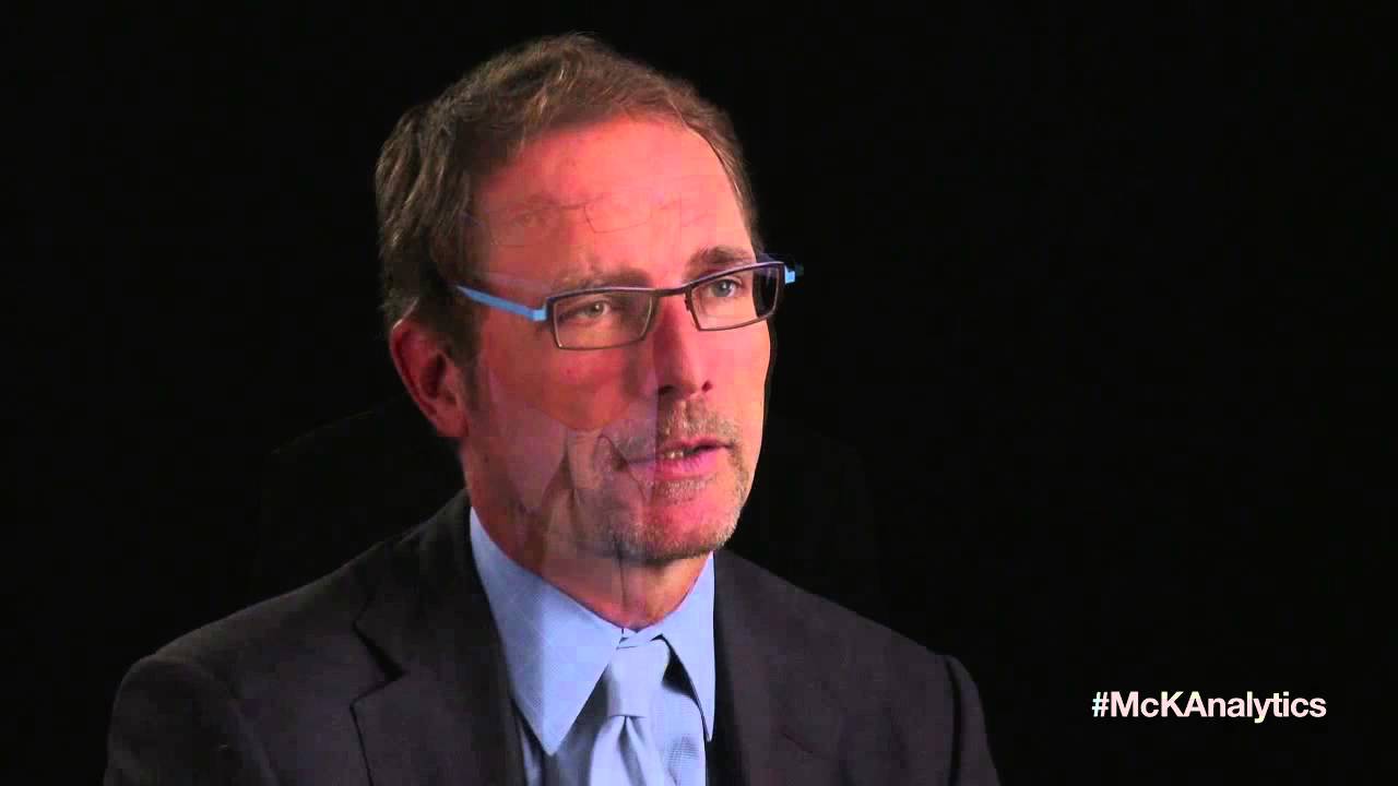 Making data analytics work: Three key challenges - YouTube