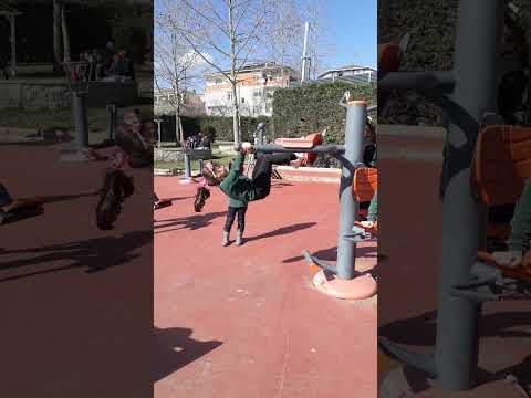 Damla Nurdan okul çıkışı akrobasi hareketler #shortvideo #funny #shorts #short #baby #bebekoyunlari