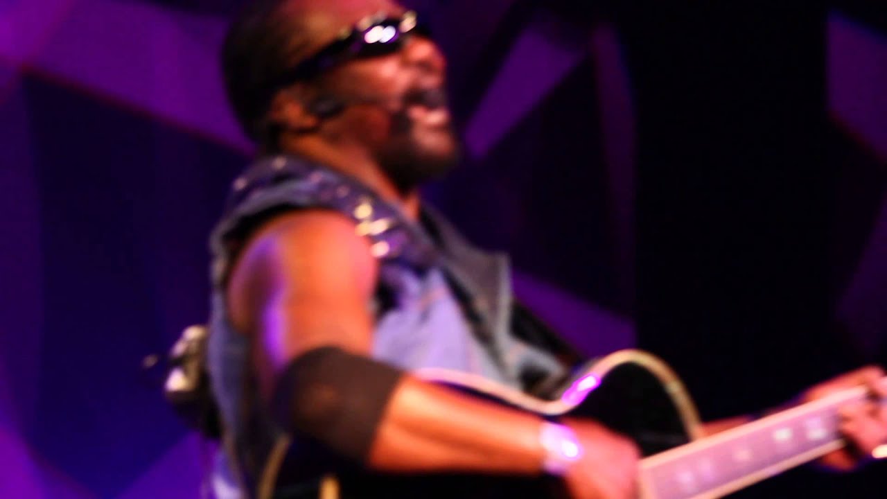 Toots and the Maytals - Monkey Man (acoustic) - MVI_1988 - YouTube