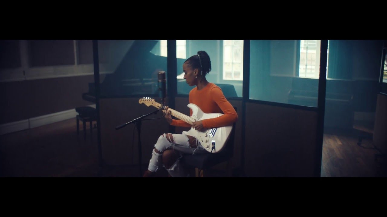 Pip Millett - Deeper Dark (Live @ RAK Studios) - YouTube