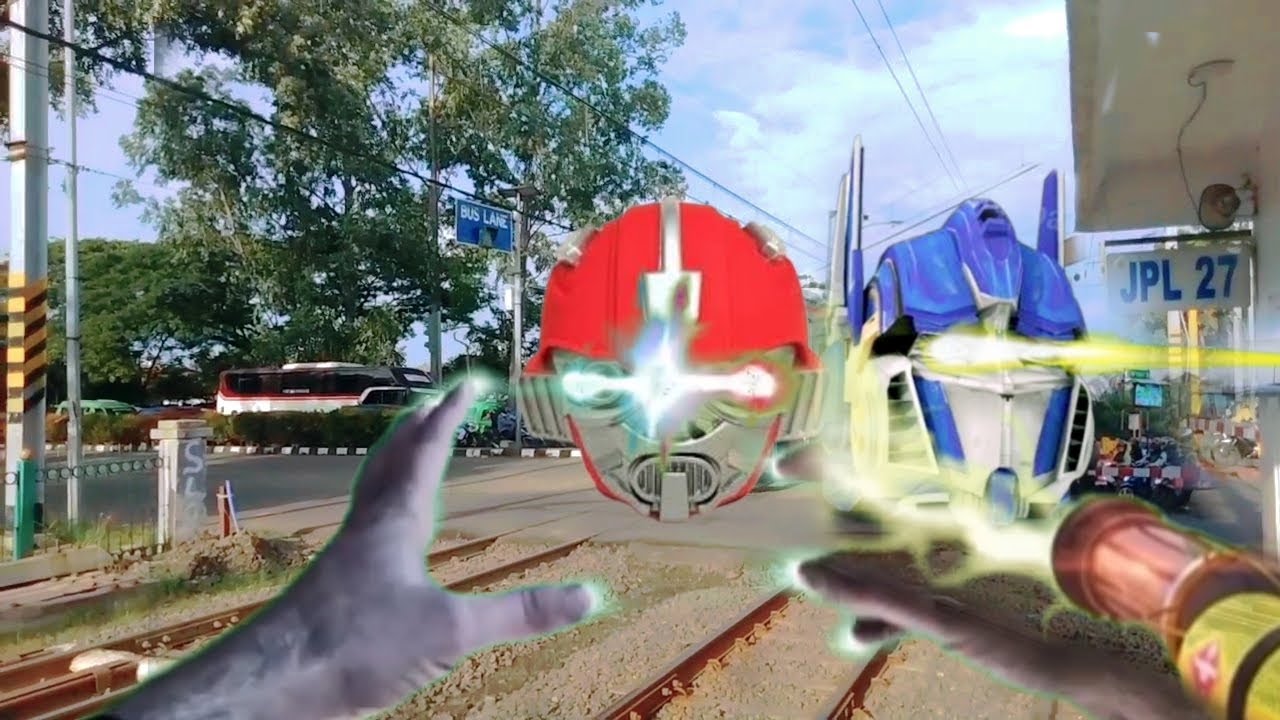 Kereta api pala robot merah vs pala robot biru ketemu !!!😁😄😂 - YouTube