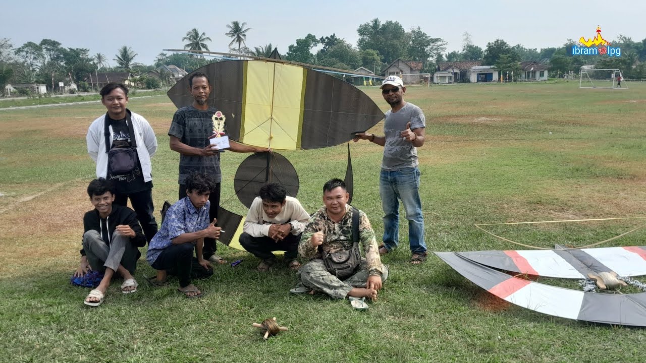 Lomba Layang Layang Dirgahayu Ri ke78 kampung purwajaya - YouTube