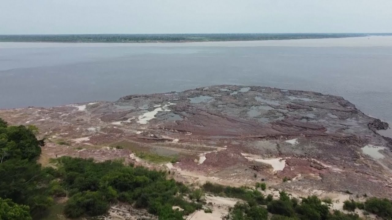 Ancient Amazon River rock carvings exposed by drought - YouTube