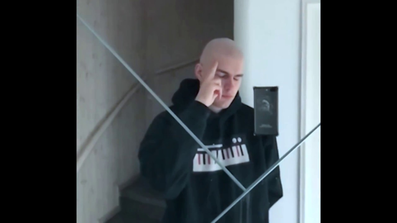 Seth Everman uses 「 The World 」 - YouTube