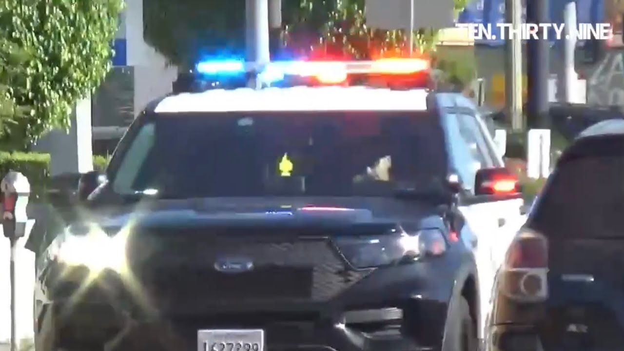 LAPD RESPONDING CODE 3 TRAFFIC COLLISION - YouTube